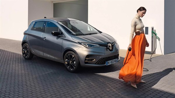 Everything you need to know about electric vehicle batteries - Renault